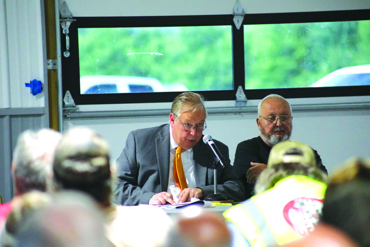 Granville officials review data center ordinance before packed crowd ...